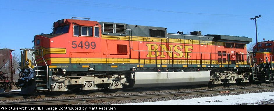 BNSF 5499